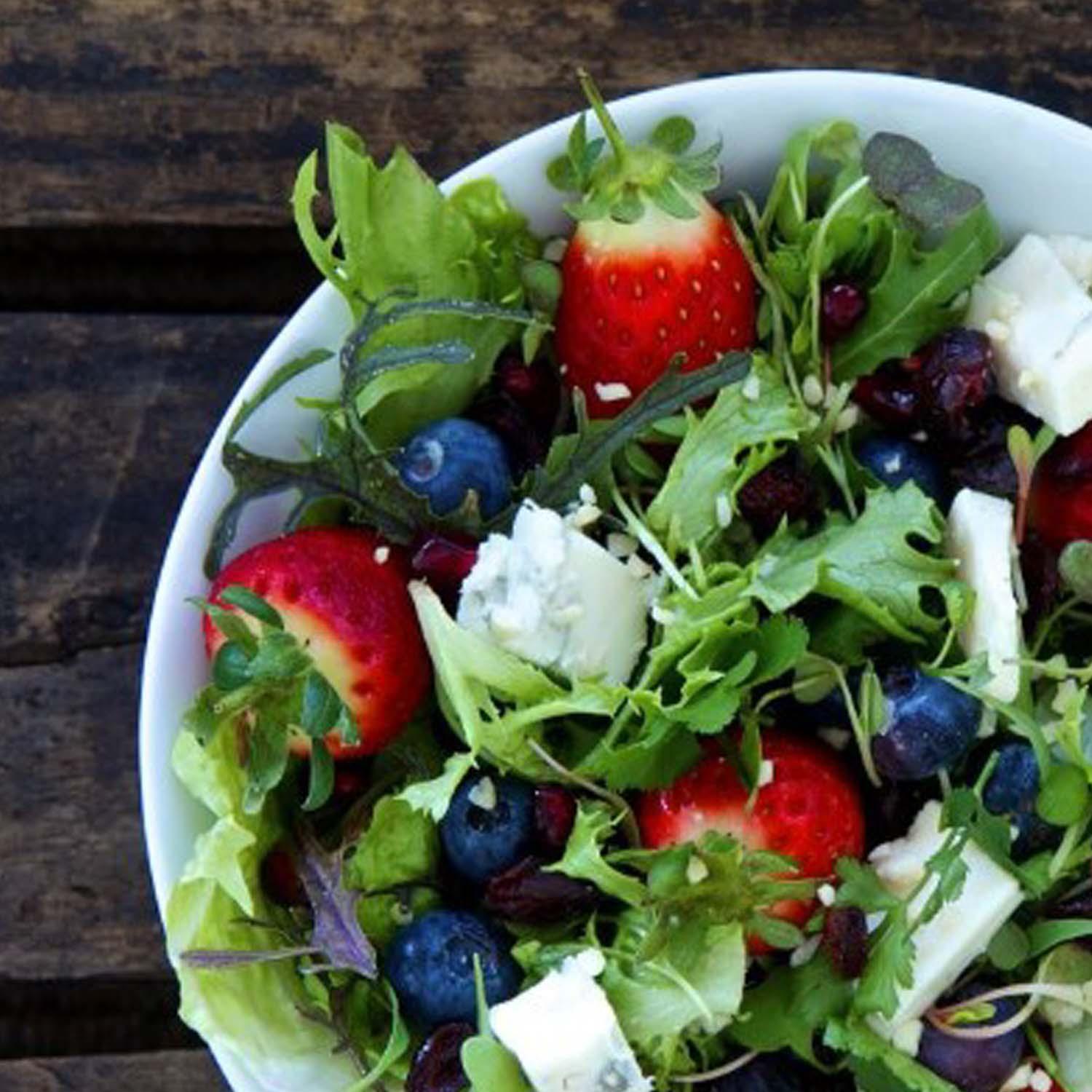 Field Greens & Herb Salad with Fresh Berries – Roger's Gardens